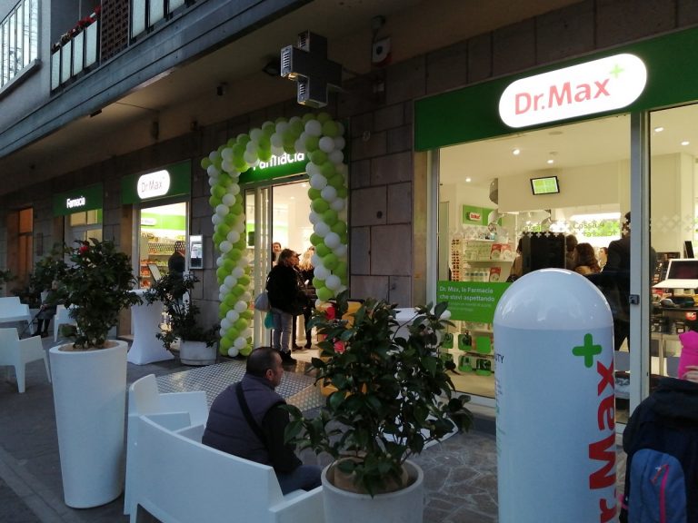 Dr.Max inaugura a Bologna (gallery) e lancia la sfida: entro l'anno ...